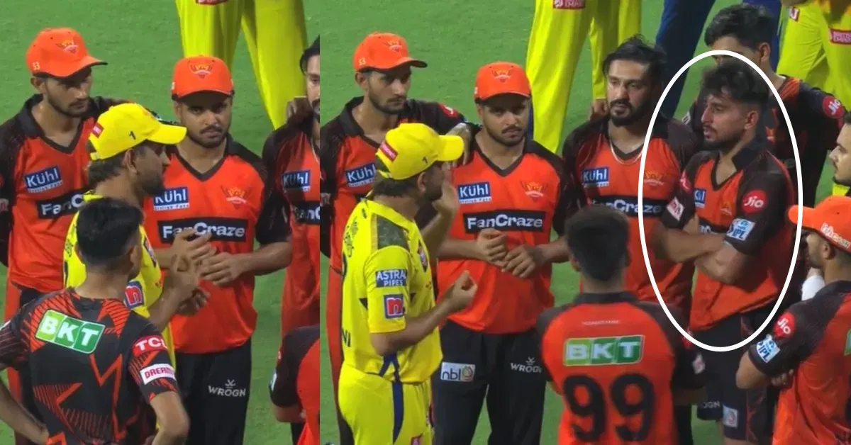 "When he speaks, all listen", Watch: MS Dhoni gives tips to SRH youngsters
