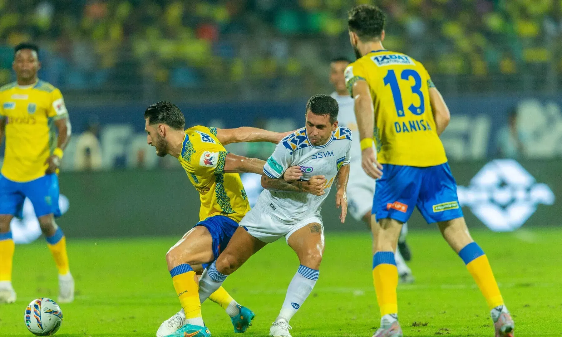 ISL 2023-24: Kerala Blasters share points with Chennaiyin FC in fierce goal fest, march to pole ...
