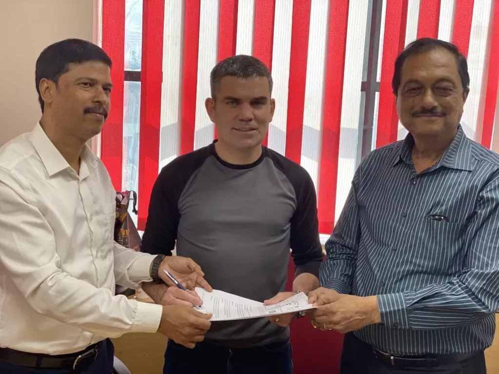 Boxing Federation of India appoints Irish great Bernard Dunne as ...