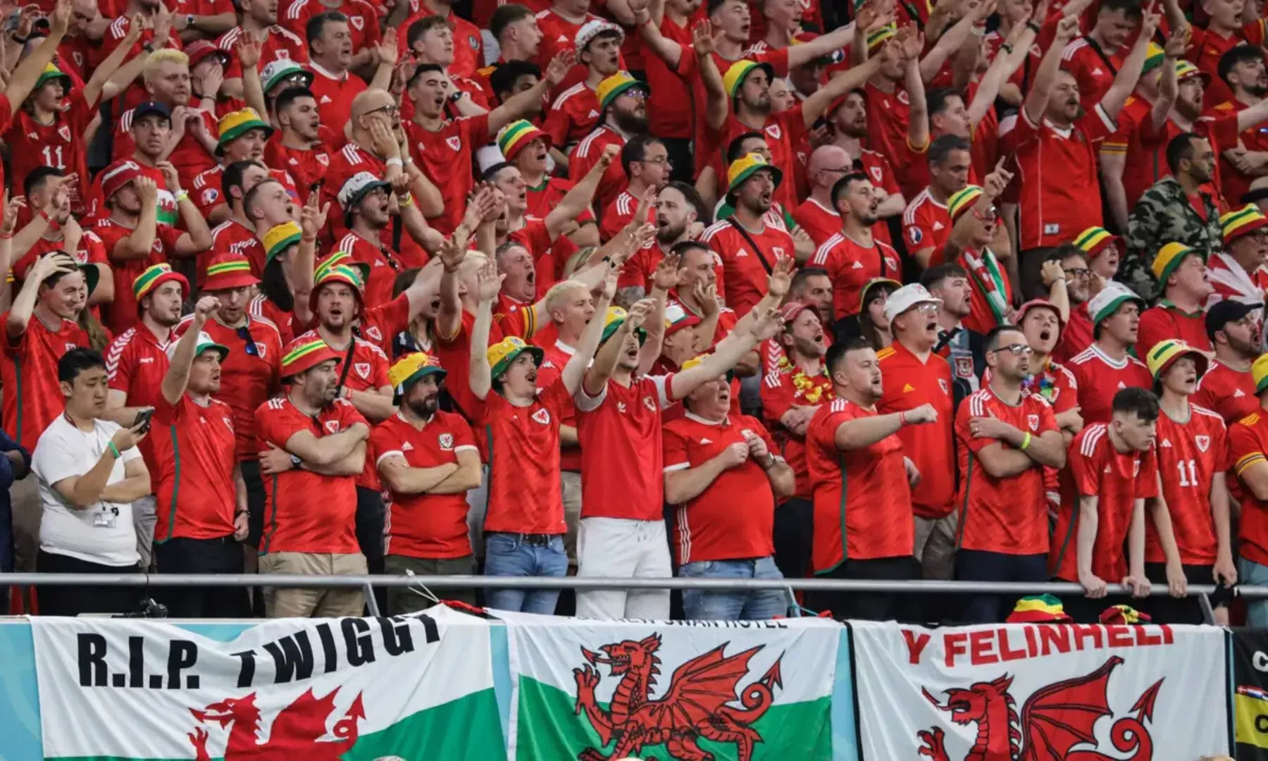 Wales team fan dies in Qatar, football association offers condolences