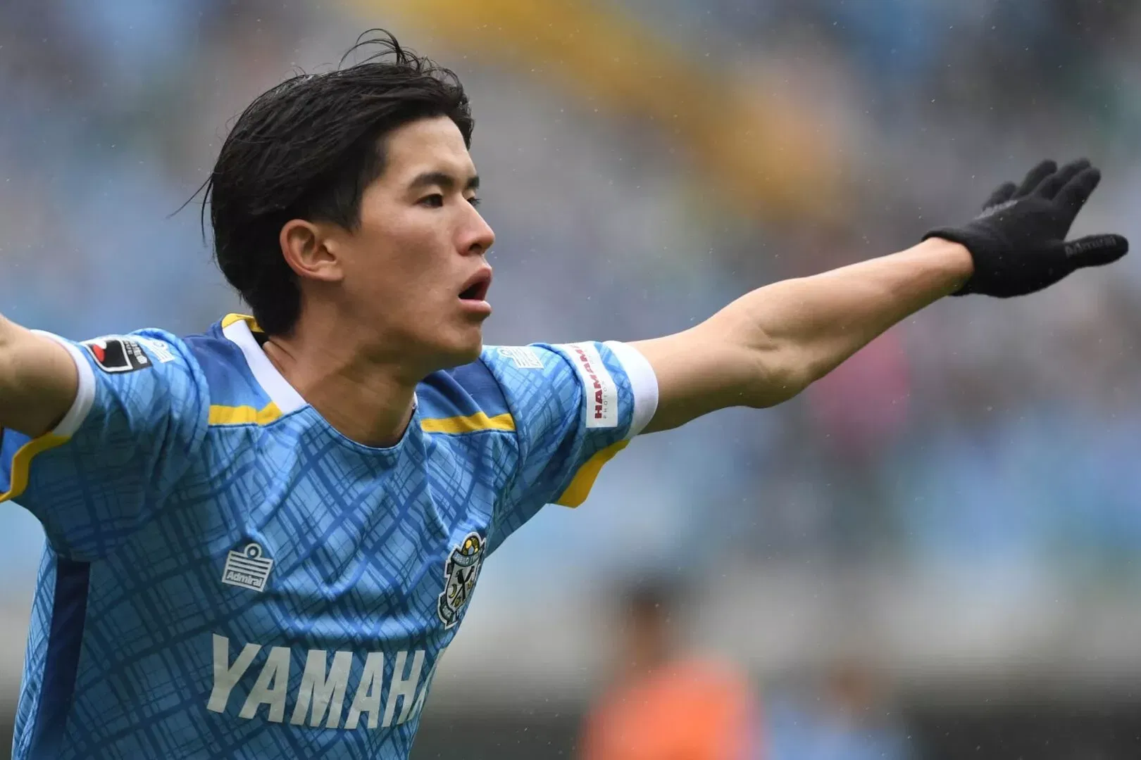 Chelsea join race to sign Japanese exciting prospect Keisuke Goto